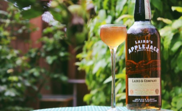 applejack vs apple brandy | Simple Cocktails: recipes & reviews for ...