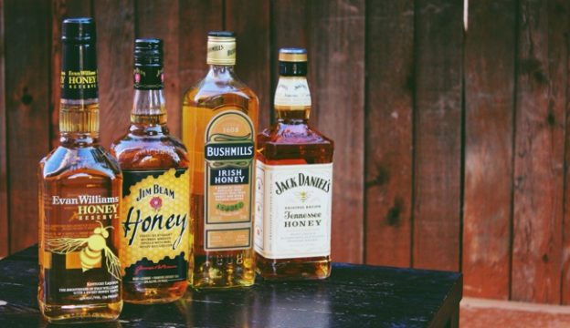 Bees vs Trees: Honey Whiskey | Simple Cocktails: recipes & reviews for ...